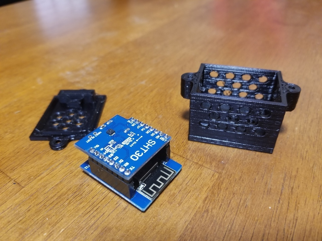 Free 3D file Compact Case for D1Mini with a SHT30 Temperature and ...